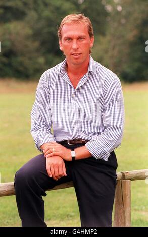 DAVID PLATT football player England and professional in Sampdoria and ...