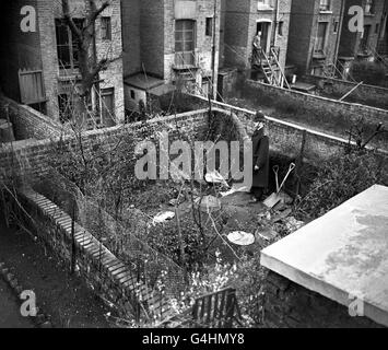 British Crime - Murder - 10 Rillington Place - London - 1953 Stock ...