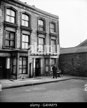British Crime - Murder - 10 Rillington Place, London - 1953 Stock Photo ...