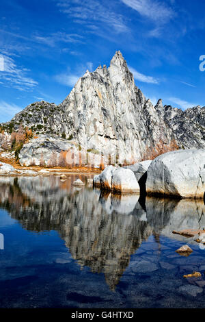 WASHINGTON - Prusik Peak reflecting in Gnome Tarn at sunrise in the ...
