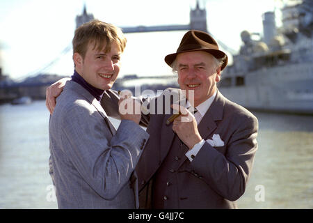 MINDER (TV) GEORGE COLE, GARY WEBSTER MND 002 Stock Photo - Alamy