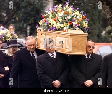 Rod Hull funeral/Coffin Stock Photo - Alamy