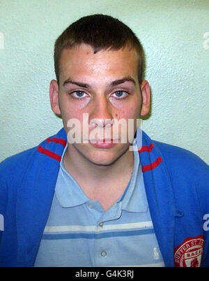 Metropolitan Police CCTV image of David Knott in a wheelchair holding a ...
