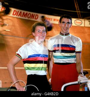 Cycling - Graham Webb and Beryl Burton Stock Photo - Alamy