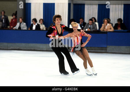 Ice Dancing. Karen Barber and Nicky Slater Stock Photo - Alamy