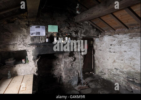 The room inside Warnscale Bothy above the Buttermere Valley Stock Photo ...