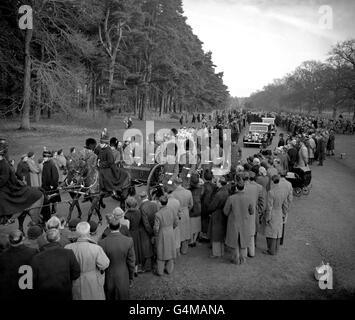 The coffin of King George V at Sandringham Stock Photo - Alamy