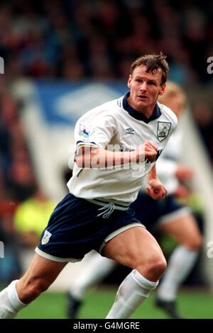 TEDDY SHERINGHAM ENGLAND & TOTTENHAM HOTSPUR FC BIG SWAN STADIUM ...
