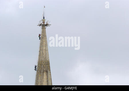 Steeplejacks climb to the top of Chichester Cathedral's 277ft spire to ...