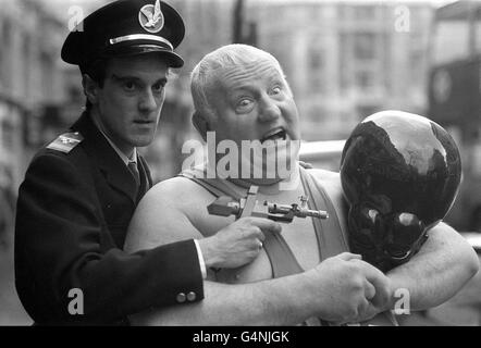Wrestler Big Daddy (Shirley Crabtree) getting to grips with tv ...