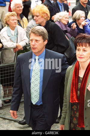 TV presenter Nick Ross (R) and the fiance of Jill Dando, Alan Farthing ...