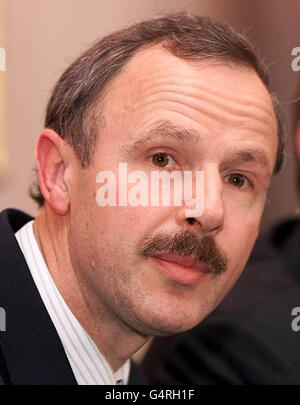 Professor Roger Gosden, who pioneered an ovary transplant which ...