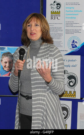 Bill McLarens daughter Linda Lawson with husband Alan Lawson speaking ...