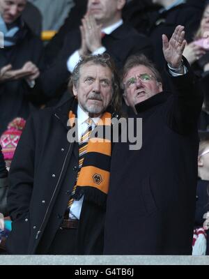 Wolverhampton Wanderers vice president Robert Plant (right) in the ...