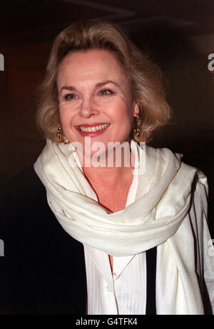Sheila Gish Actress Stock Photo - Alamy