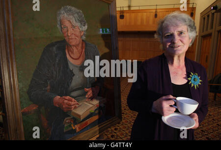 Edna Longley portrait unveiling Stock Photo - Alamy