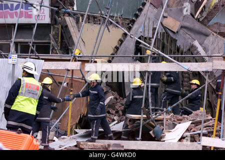Building collapse Bootle Stock Photo - Alamy