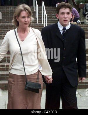Son and daughter of the late entertainer Rod Hull, Debbie and Oliver ...