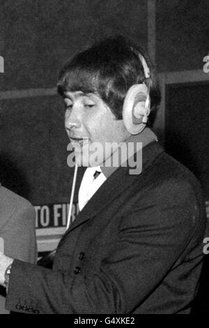 The Troggs with lead singer Reg Presley (R) and bassist Pete Staples (L ...