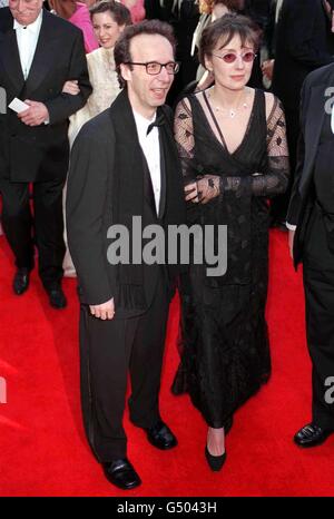 Italian film director Roberto Benigni delivers a speech during a mass ...