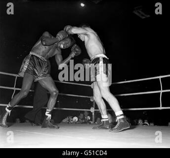 Boxing - David Charnley - London Stock Photo - Alamy