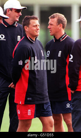 From left to right , cricketers Zimbabwe captain Brendan Taylor, South ...