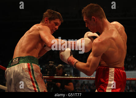 Boxing - European Middleweight Championship - Kerry Hope v Greg Proksa ...