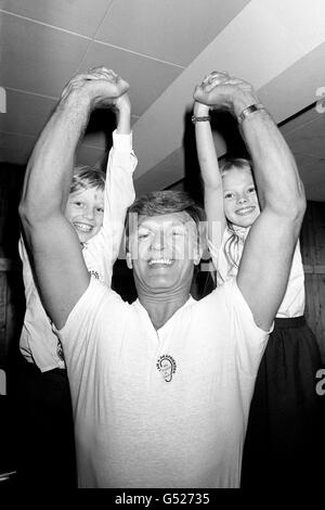 Actor Dave Prowse, alias Star Wars' villain Darth Vader, after ...