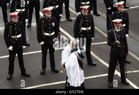 43 Commando Fleet Protection Group Royal Marines formation parade Stock ...