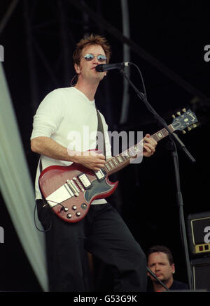 Dan Wilson, lead singer and guitarost with the band Semisonic ...