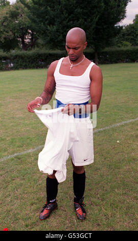 Spice Girl Mel B and husband Jimmy Gulzar Sep 1998 Newly weds leaving ...