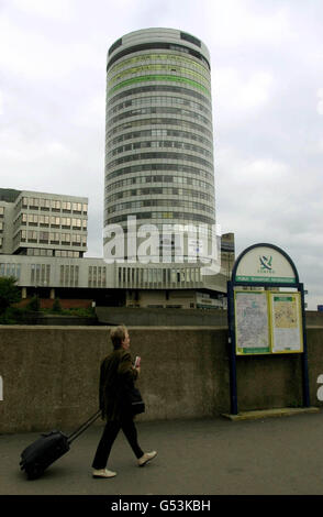 Birmingham's famous 60's landmark the Rotunda, has been awarded Grade ...