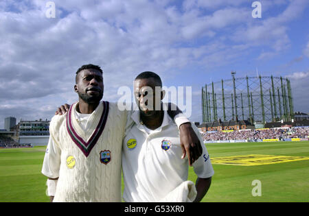 Cricket WI Ambrose Walsh Stock Photo - Alamy