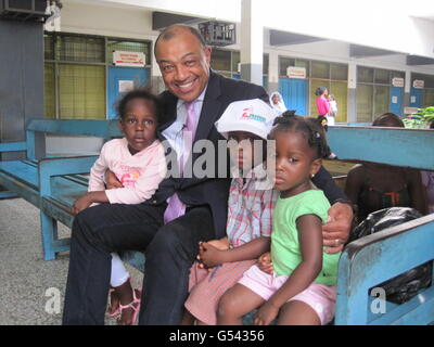 Lord Paul Boateng with children at Princess Marie Louise Children's ...