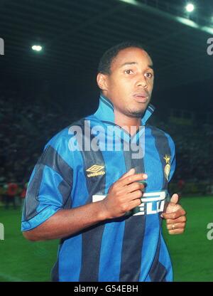 PAUL INCE ENGLAND & INTER MILAN FC 29 April 1996 Stock Photo - Alamy