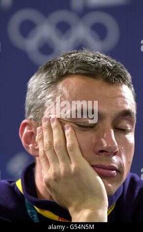 Sydney Olympics Edwards. Great Britain's Jonathan Edwards celebrates ...