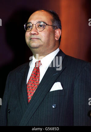 BERNIE GRANT MP LABOUR PARTY TOTTENHAM 09 December 1997 Stock Photo - Alamy