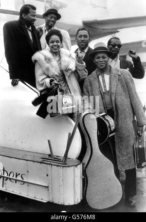 THE PLATTERS - DAVID LYNCH HERB REED PAUL ROBI ZOLA TAYLOR and TONY ...