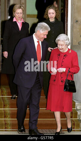 Queen Elizabeth with President Bill Clinton December 2000 Hilary ...