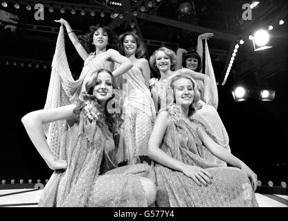 TOP OF THE POPS DANCERS (LATER NAMED 'LEGS & CO') : The new all-girl ...