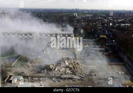 NIGHTINGALE ESTATE HACKNEY LONDON Stock Photo - Alamy