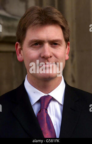 ANN TAYLOR MP, HOUSES OF PARLIAMENT OFFICE, 1993: A young portrait of ...