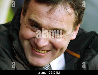 Wolves' manager David Jones during the Nationwide Division One game ...