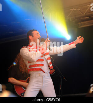 Gary Mullen and his band The Works performing One Night of Queen at ...