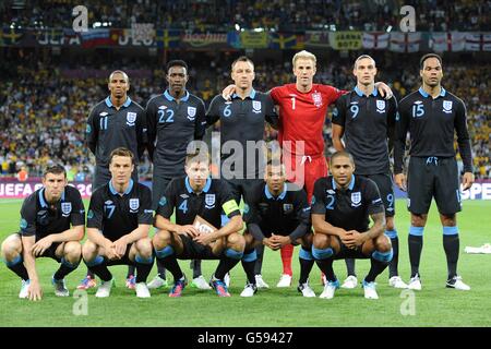 Joleon Lescott (L), John Terry (C) and Danny Welbeck of England Stock ...