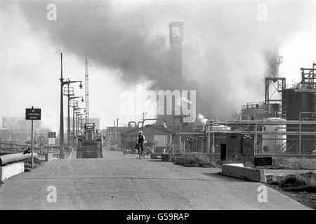 Disasters and Accidents - Shell Haven Oil Refinery Fire - Thurrock ...