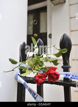 Police outside the home of the home of Eva Rausing in Cadogan place ...