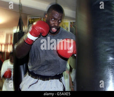 Heavyweight boxer Hasim Rahman trains on the speed ball at Nick Durandt ...