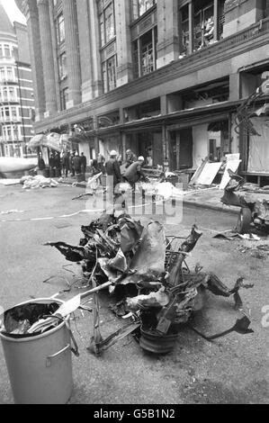 Terrorism: IRA London car bomb attached to Richard Charnley's car Stock ...
