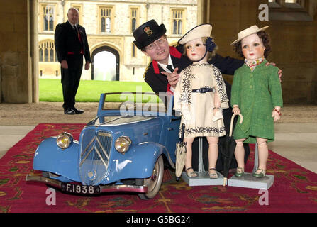 Porcelain Dolls Windsor Castle Stock Photo - Alamy